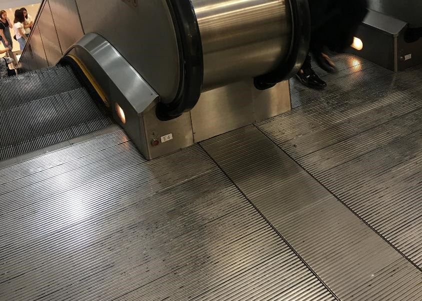 Type 800 Escalator Comb Plate Floor Plate Refurbishment 506